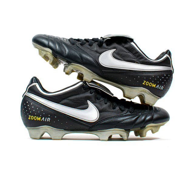 Tiempo – Classic Soccer Cleats