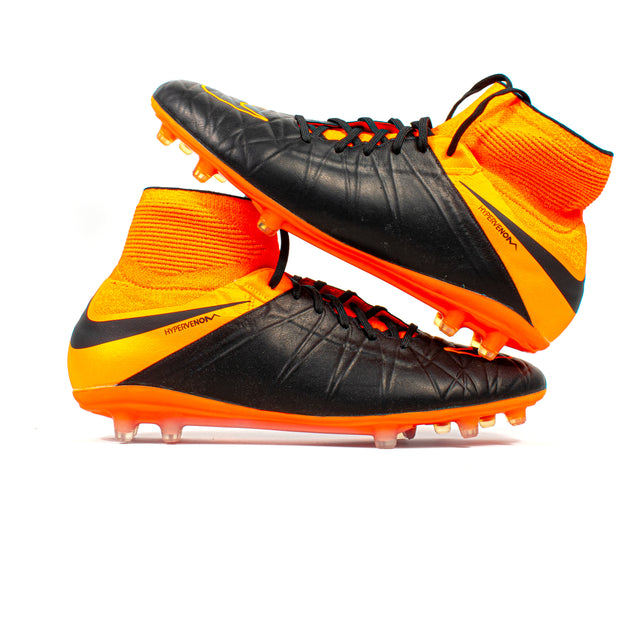 Shop All Classics – Classic Soccer Cleats